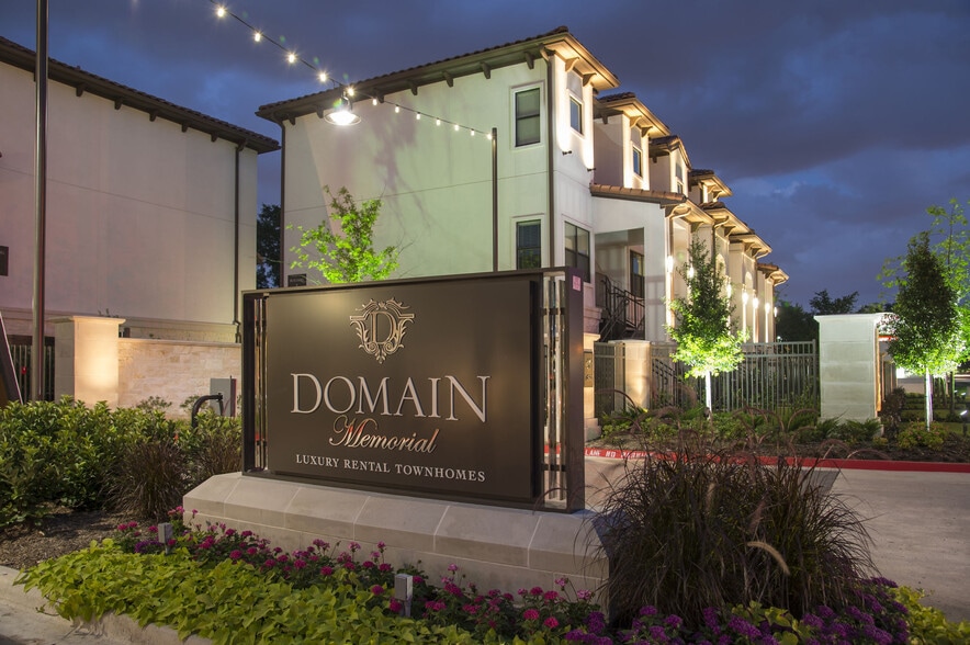 Domain Memorial - 14800 Memorial Dr Houston TX 77079 | Apartment Finder