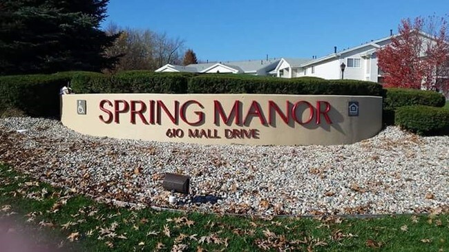 Spring Manor - Portage, MI | Apartment Finder