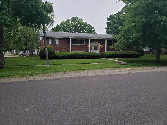 301 Main St - 301 Main St Minier IL 61759 | Apartment Finder