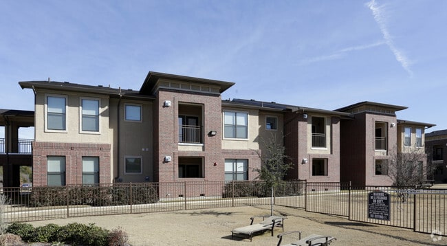 Magnolia Trace Apartments - 2111 Crouch Rd Dallas TX 75241 | Apartment ...