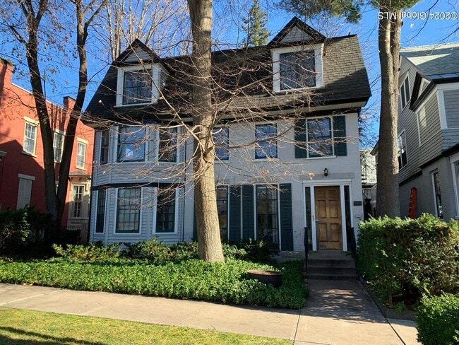 590 N Broadway - 590 N Broadway Saratoga Springs NY 12866 | Apartment ...