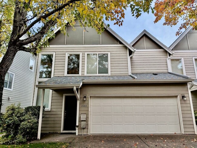 Two Level Townhome in a Excellent location... - 17285 SW Whitley Way ...