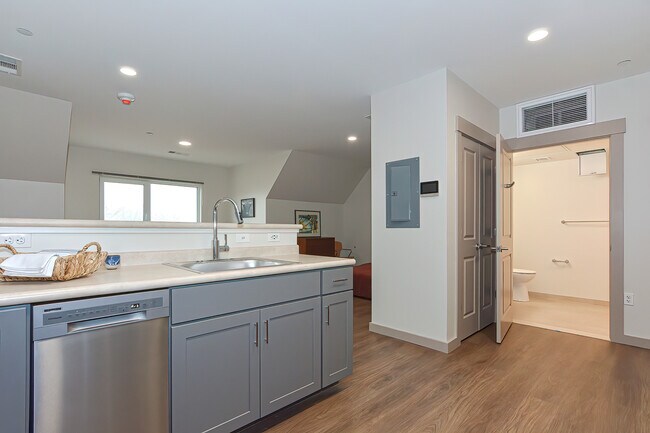 North Commons at Village Hill - 140 Olander Dr Northampton MA 01060 ...