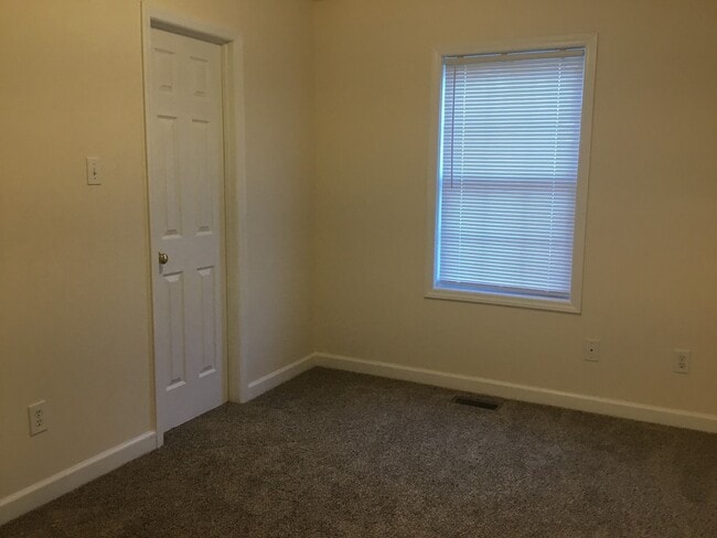 2 Bedroom 1 Bathroom House minutes from Lige Street Park & Carroll Park ...