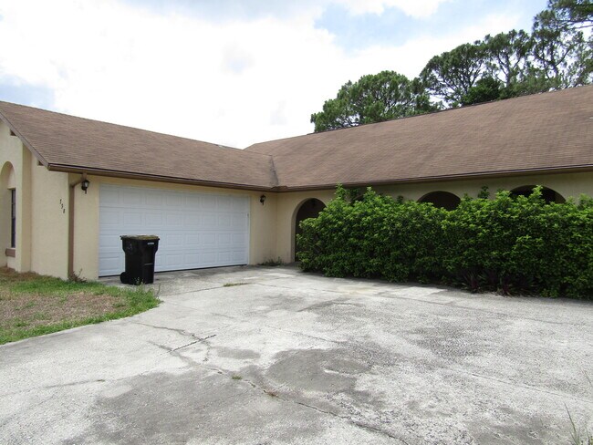 798 Waikiki Ave NW - 798 Waikiki Ave NW Palm Bay FL 32907 | Apartment ...