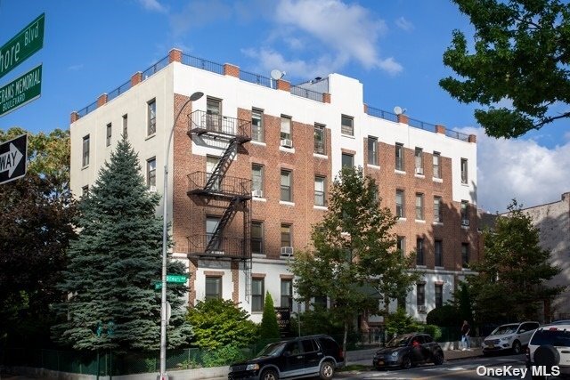 18-05 Ditmars Blvd - 18-05 Ditmars Blvd Queens NY 11105 | Apartment Finder