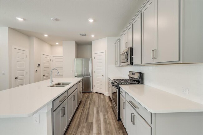 7101 Terrazzo Cottage Ln - 7101 Terrazzo Cottage Ln Austin TX 78744 ...