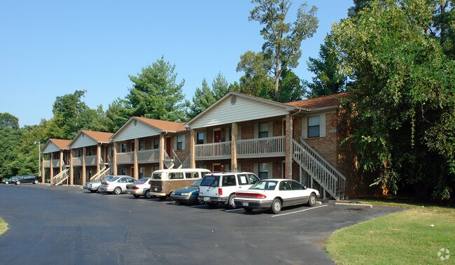 Stone Point Apartments - 324 Peace Haven Rd S Winston-Salem NC 27104 ...