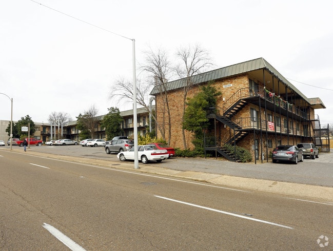 The Union Place Apartments - 2240 Union Ave Memphis TN 38104 ...