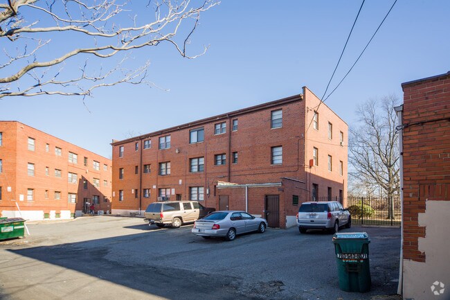 208 Kenilworth Ave NE - 208 Kenilworth Ave NE Washington DC 20019 ...