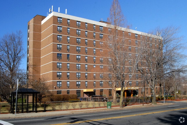 Bailey-Holt Tower - 25 S Grove St East Orange NJ 07018 | Apartment Finder