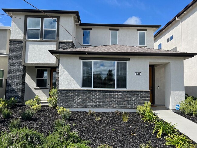Luxury living at The Cove in Natomas! - 2965 Hazel Gaze St Sacramento ...