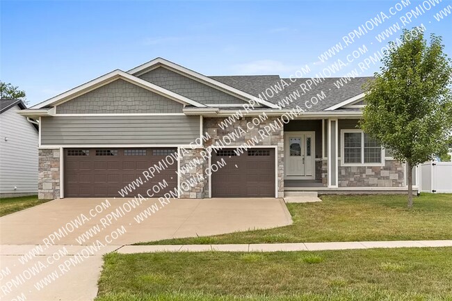 EXECUTIVE RANCH!! 5 Bedroom, 3 Bathroom Ho... - 1410 S 7th St Adel IA ...