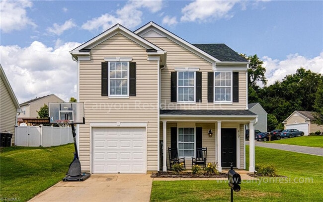 Beautiful 3b Room! Move in ready! - 4157 Salem Springs Ct Winston-Salem ...