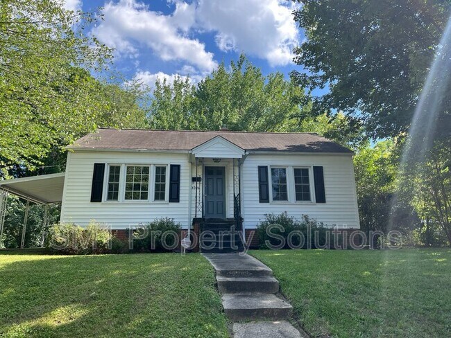 1006 Julian Street - 1006 Julian St Greensboro NC 27406 | Apartment Finder