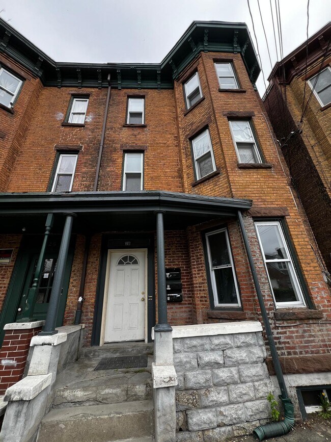 28 Monument St - 28 Monument St Newburgh NY 12550 | Apartment Finder