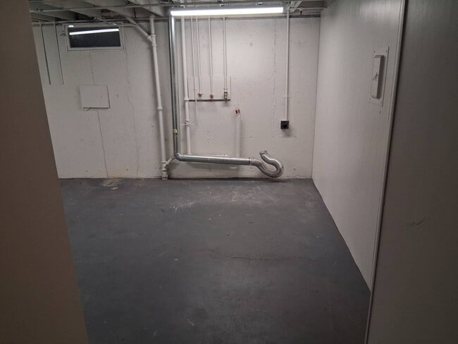 3 Bed/ 1 Bath House - 324 5th Ave SW Conrad MT 59425 | Apartment Finder