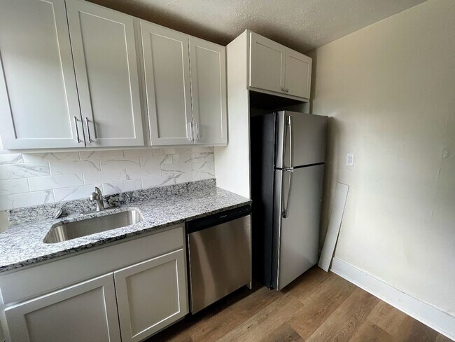 2801 Neeld Avenue/2300 Broadway Avenue - 2801 Neeld Ave Pittsburgh PA ...