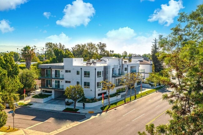 Riverside 4Rent Now - 14419 Riverside Dr Los Angeles CA 91423 ...