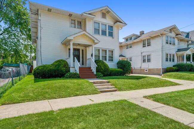 711 Porter St - 711 Porter St Waukegan IL 60085 | Apartment Finder