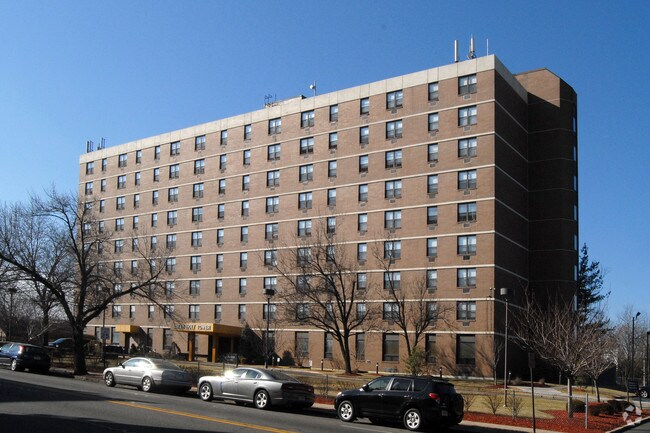 Bailey-Holt Tower - 25 S Grove St East Orange NJ 07018 | Apartment Finder