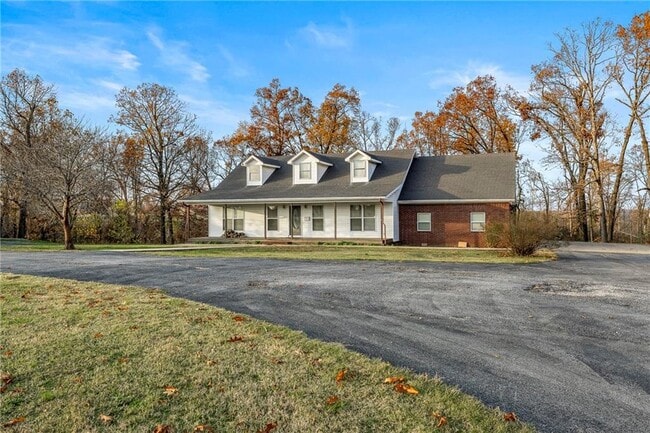 9908 Spring Valley Rd - 9908 Spring Valley Rd Bentonville AR 72712 ...