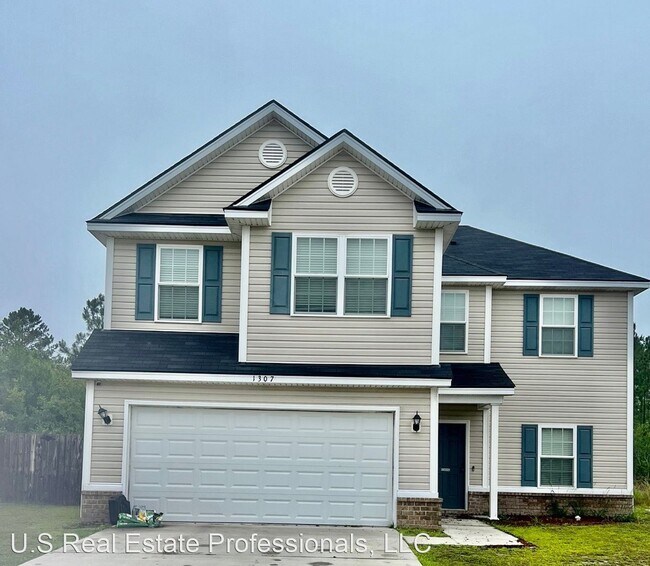 4 br, 2.5 bath House - 1307 Evergreen Trail - 1307 Evergreen Trl ...