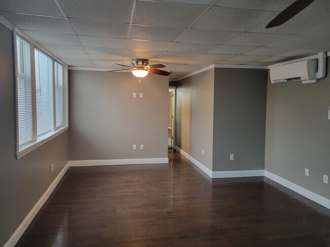 739 Liberty St - 739 Liberty St Springfield MA 01104 | Apartment Finder