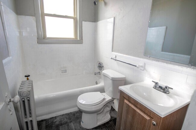 13641 Dexter Ave - 13641 Dexter Ave Detroit MI 48238 | Apartment Finder