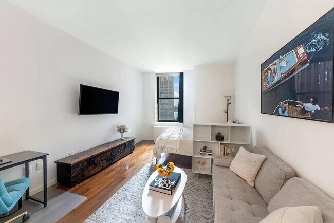 A Lifestyle Above the Rest Come Home to Ha... - 1 Wall St New York NY ...