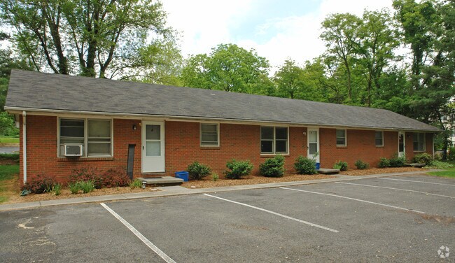 1502 N Main St - 1502 N Main St Blacksburg VA 24060 | Apartment Finder