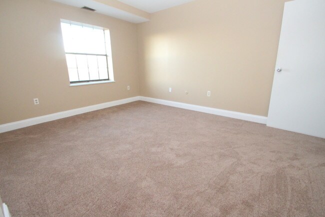 Colonial Arms - Monaca, PA | Apartment Finder