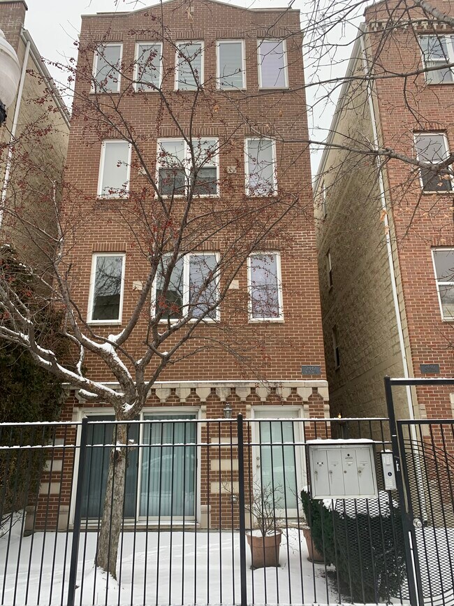2442 W Harrison St - 2442 W Harrison St Chicago IL 60612 | Apartment Finder