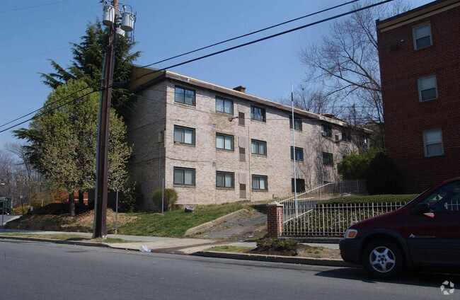 4180 Livingston Rd SE - 4180 Livingston Rd SE Washington DC 20032 ...