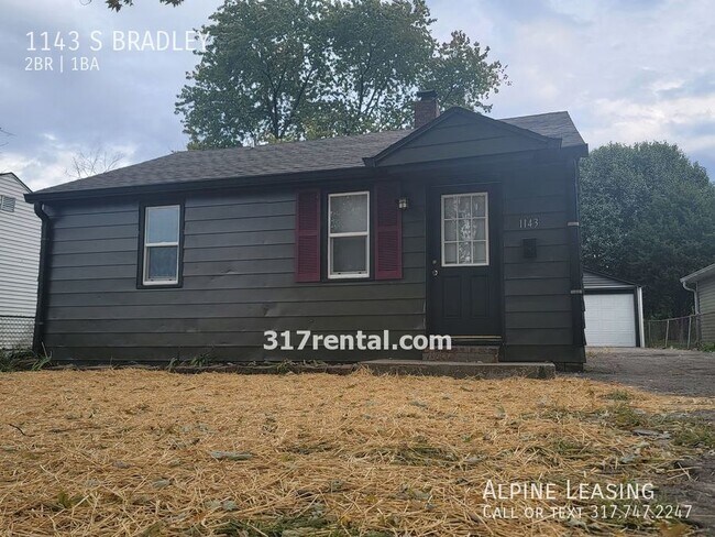 GARAGE/WORKSHOP COMBO W/POWER - 1143 S Bradley Ave Indianapolis IN ...