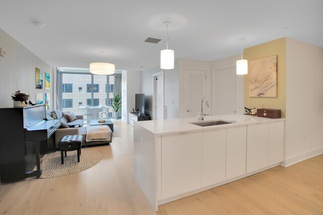 9 Ave at Port Imperial - 9 Ave at Port Imperial West New York NJ 07093 ...