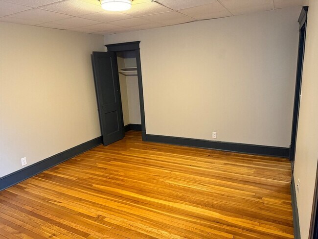 20 Mattoon St - 20 Mattoon St Springfield MA 01105 | Apartment Finder