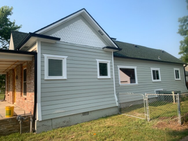 1300 S Keeler Ave - 1300 S Keeler Ave Bartlesville OK 74003 | Apartment ...