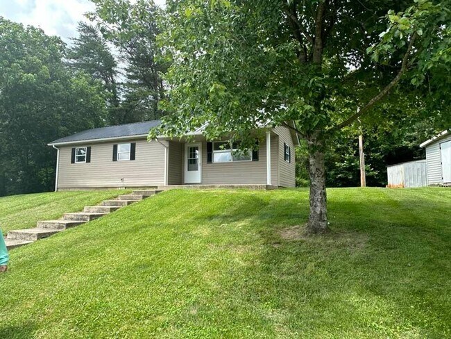 161 Bandy Branch St - 161 Bandy Branch St Sandy Hook KY 41171 ...