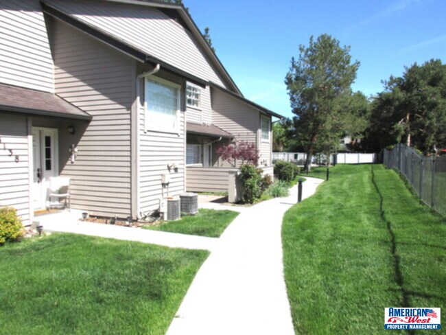 Clean single level townhome in Immaculate ... - 3136 S Gekeler Ln Boise ...