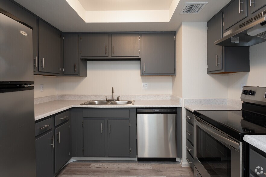 Sabrina's Place - 1502 S Columbus Blvd Tucson AZ 85711 | Apartment Finder