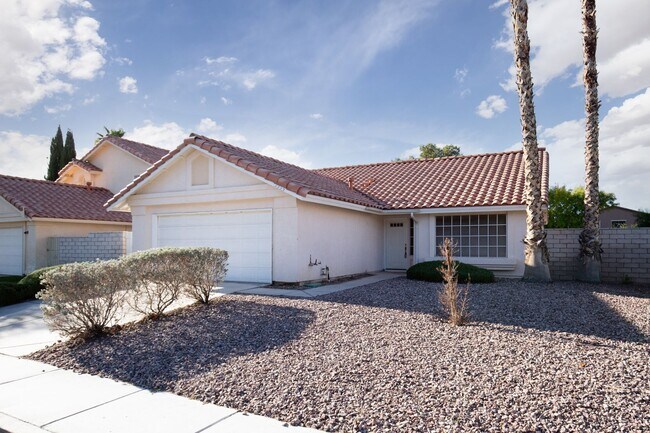 Single story home with good sized back yard - 1335 Heather Oaks Way ...