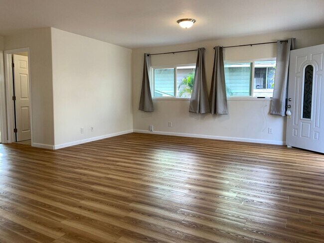 Chee, Sandra - 1044 Wiliki Dr Honolulu HI 96818 | Apartment Finder