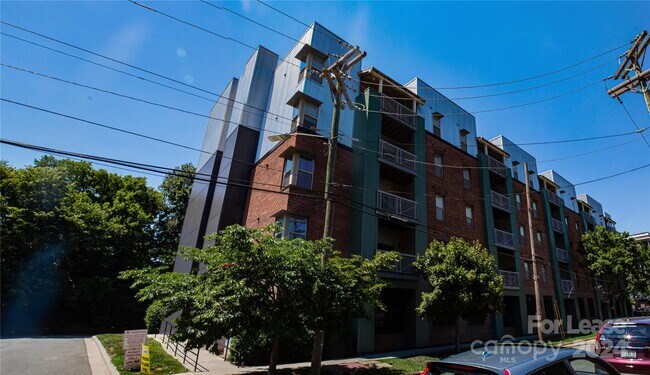 630 Calvert St - 630 Calvert St Charlotte NC 28208 | Apartment Finder