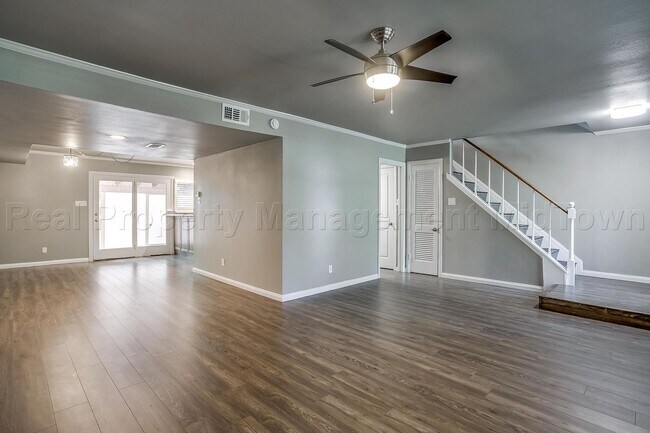 Gorgeous 3 bedroom, 3 bath Duplex in lovel... - 458 Westview Terrace ...