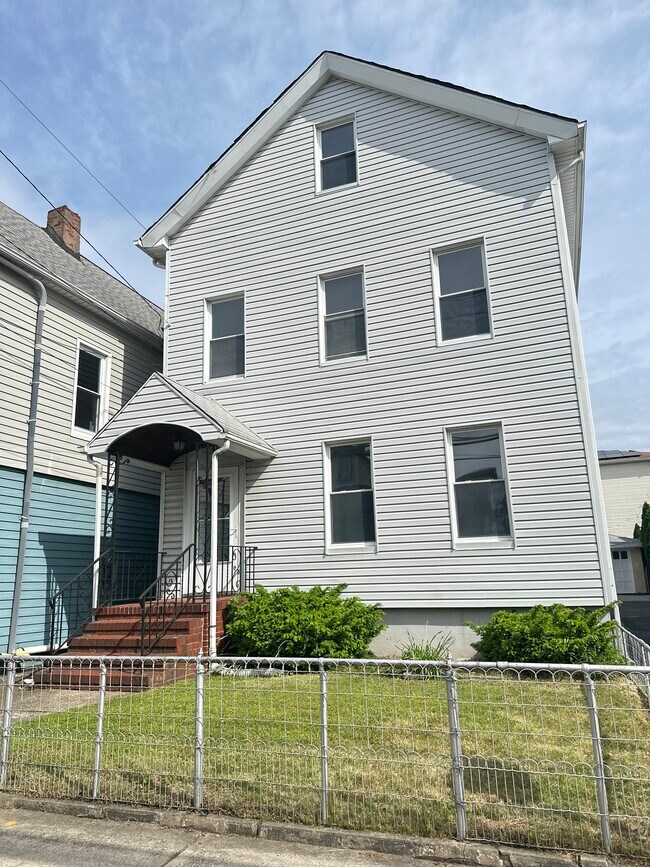 47 Main Ave - 47 Main Ave Wallington NJ 07057 | Apartment Finder