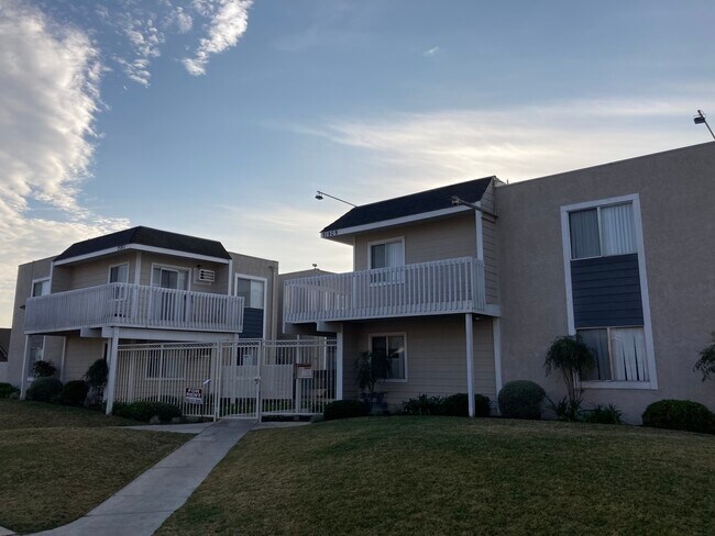 21909 Claretta Ave - 21909 Claretta Ave Hawaiian Gardens CA 90716 ...