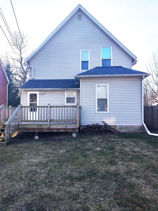 2815 Elizabeth Ave - 2815 Elizabeth Ave Zion IL 60099 | Apartment Finder