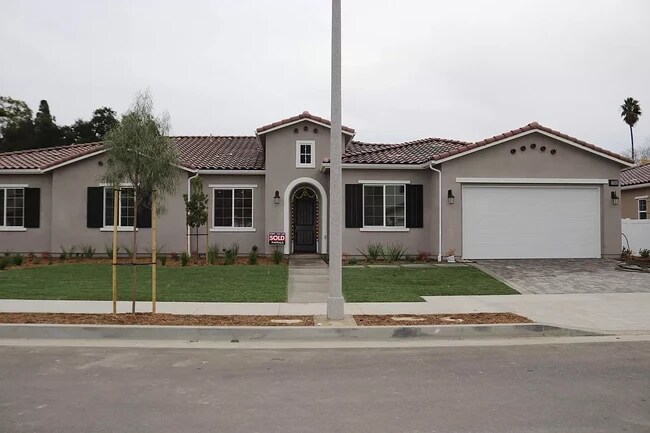 8560 N Adir Dr - 8560 N Adir Dr Canoga Park CA 91304 | Apartment Finder