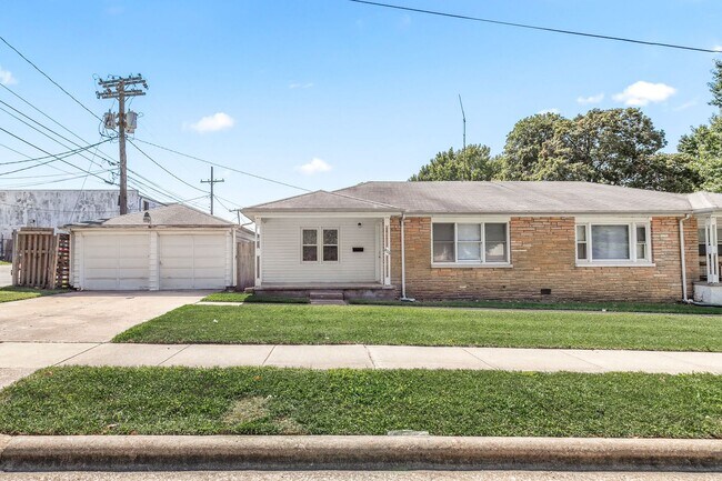 Stanford Duplex - 426-428 W Stanford St Springfield MO 65807 ...